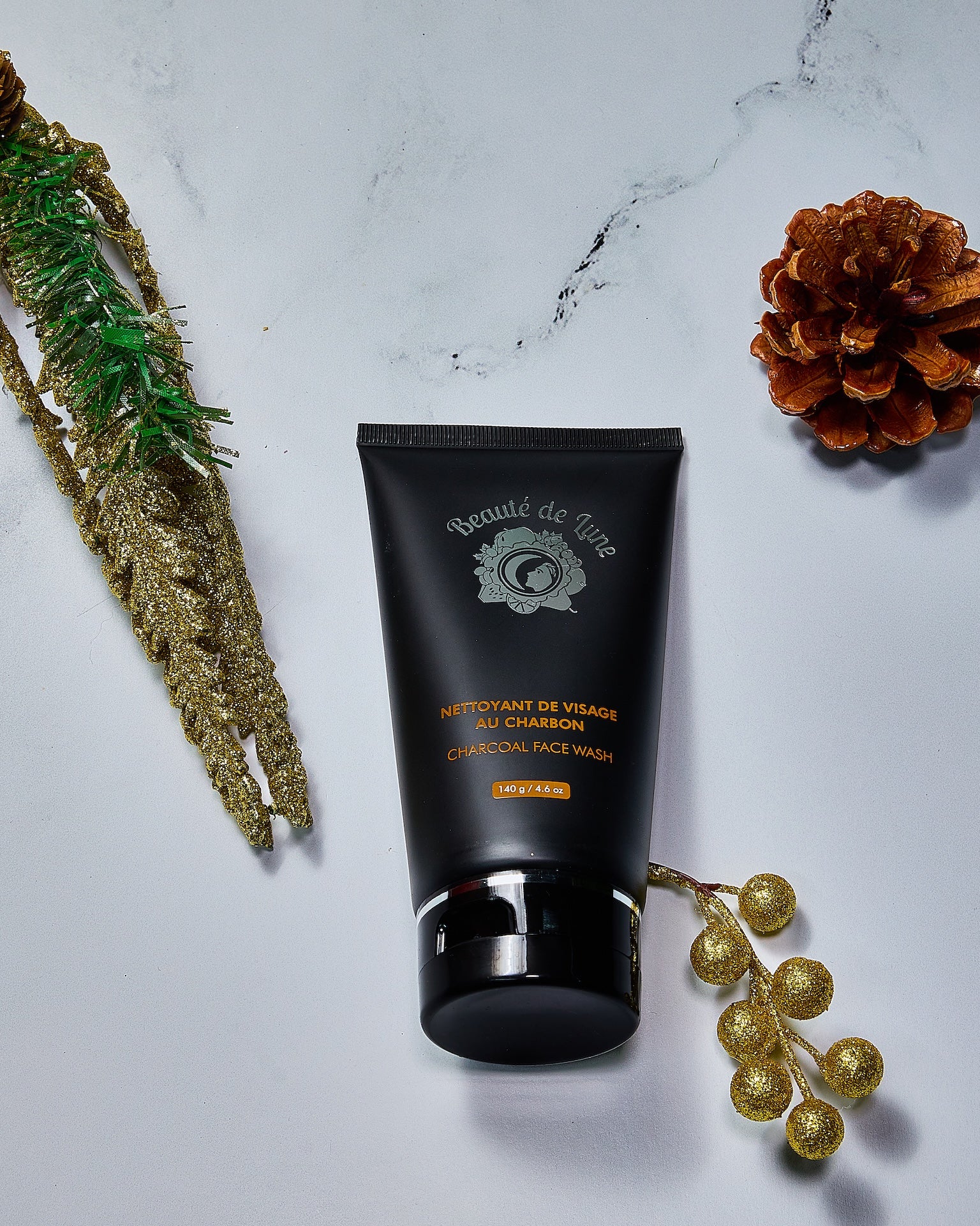Charcoal Face Wash – Essence de Beauté Montréal